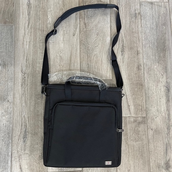 Victorinox | Bags | Laptop Bag | Poshmark
